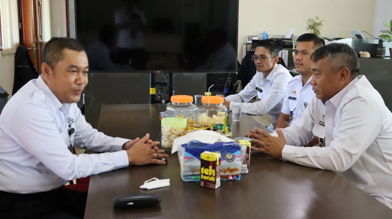 Kanwil Kemenkumham DIY Terima Kunjungan Kerja dan Studi Tiru Kantor ... Kanwil Kemenkumham DIY Terima Kunjungan Kerja dan Studi Tiru Kantor ...