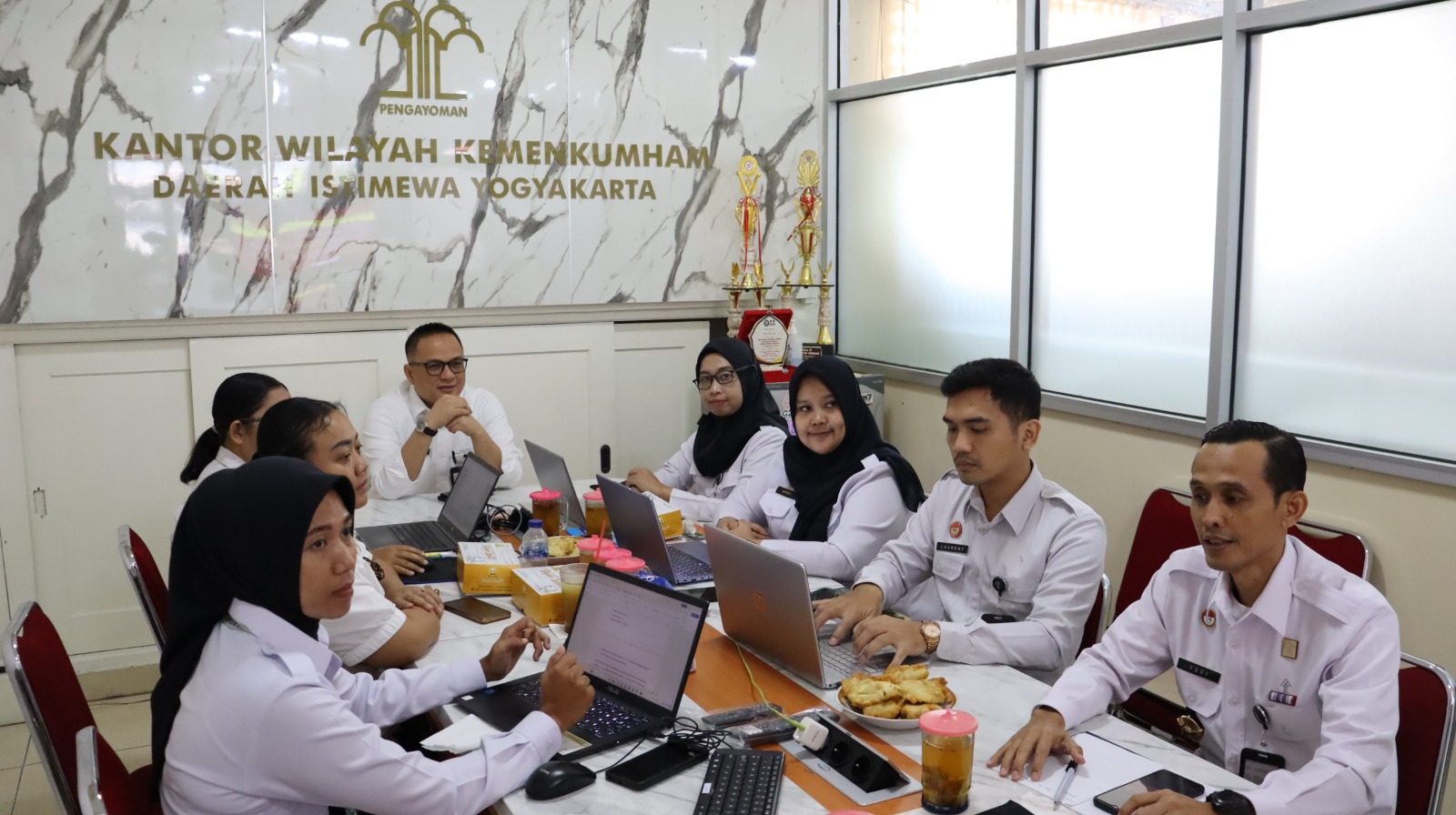 Kanwil Kemenkumham DIY Ikuti Zoom Evaluasi Kepegawaian dan Tata Kelola Manajemen Aparatur Sipil ...