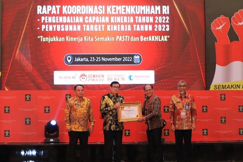 Membanggakan! Kanwil DIY Raih Penghargaan Kinerja Terbaik di Rakor Kemenkumham