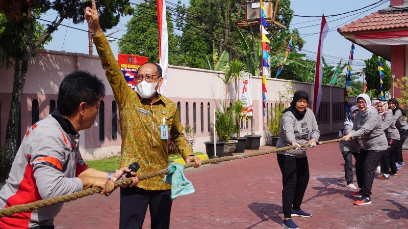 Keseruan Lomba Tradisional HDKD ke-77 di Kemenkumham DIY