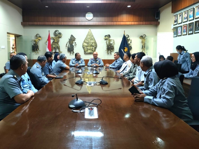 Kemenkumham DIY Gelar Operasi Gabungan Pengawasan Orang Asing, Sasar Perusahaan dan Sekolah ...